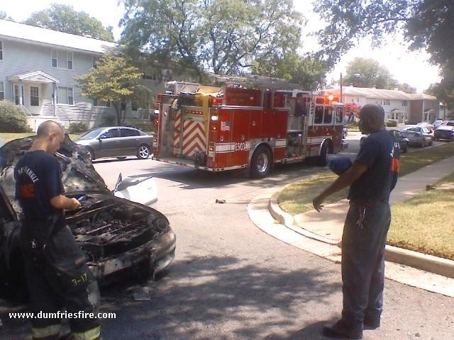 Purvis Drive Vehicle Fire - Dumfries Triangle Volunteer Fire Department